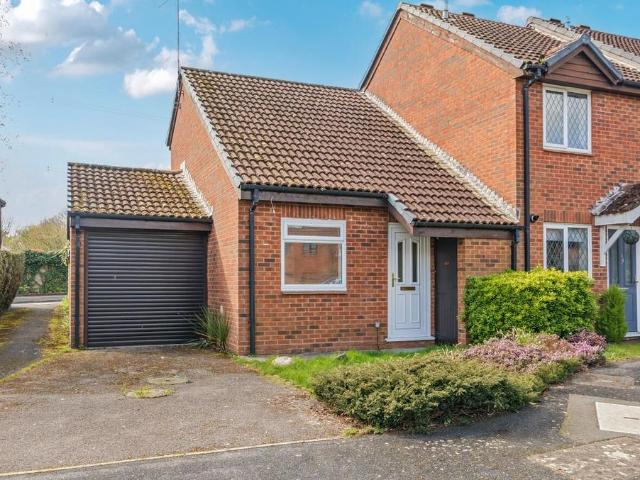 1 bedroom end of terrace house for sale