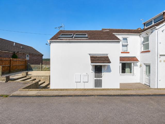 1 bedroom end of terrace house for sale