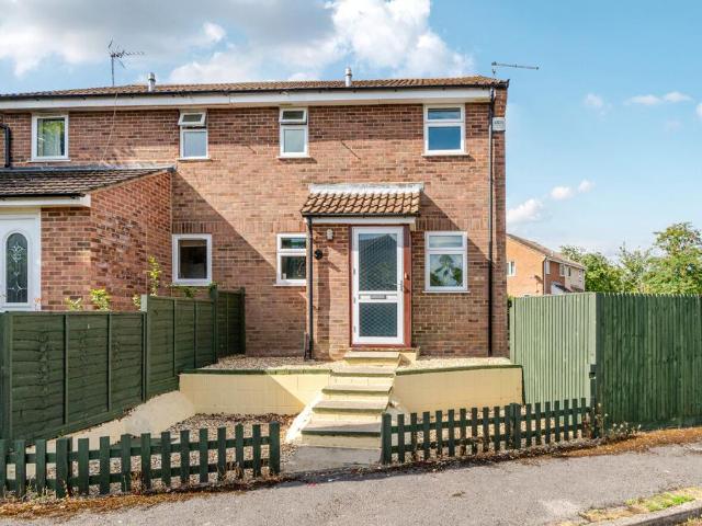 1 bedroom end of terrace house for sale