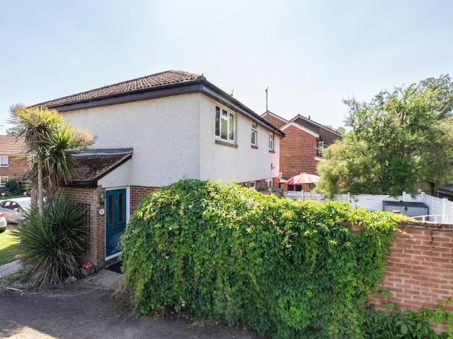 1 bedroom end of terrace house for sale