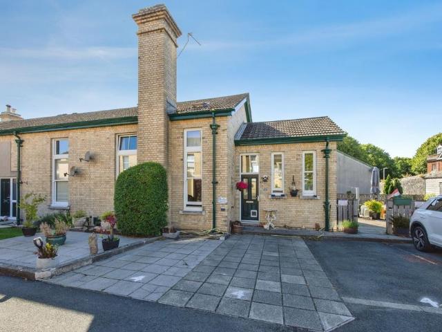 1 bedroom end of terrace house for sale