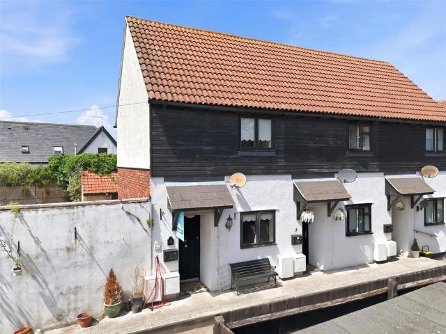 1 bedroom end of terrace house for sale