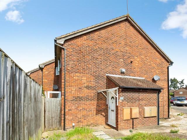 1 bedroom end of terrace house for sale