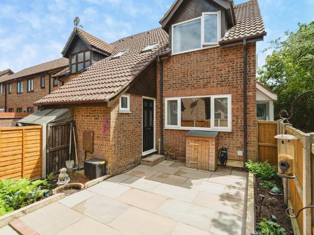 1 bedroom end of terrace house for sale