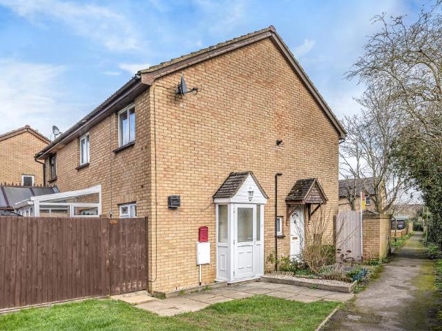 1 bedroom end of terrace house for sale