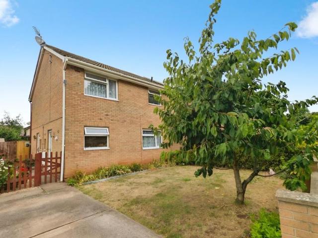 1 bedroom end of terrace house for sale