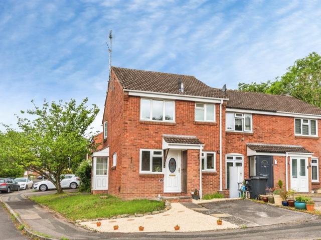 1 bedroom end of terrace house for sale
