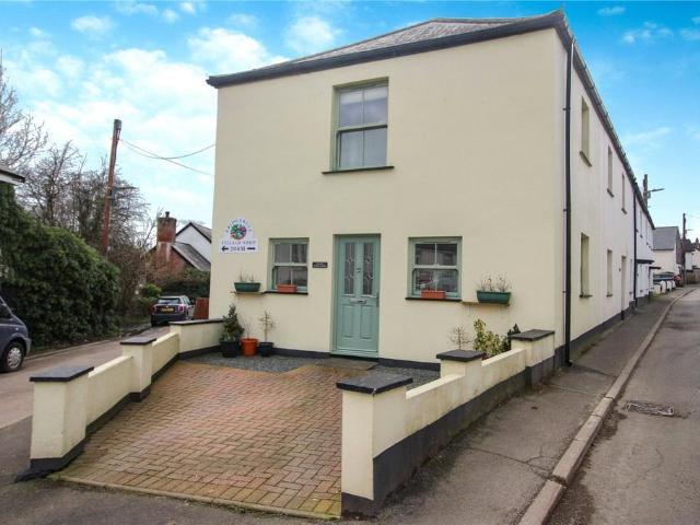 1 bedroom end of terrace house for sale