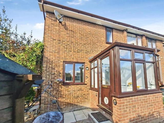 1 bedroom end of terrace house for sale
