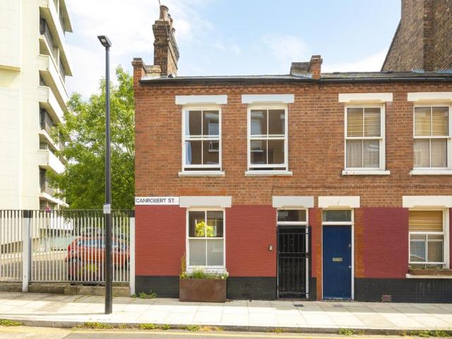 1 bedroom end of terrace house for sale