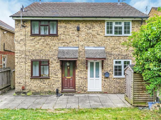 1 bedroom end of terrace house for sale