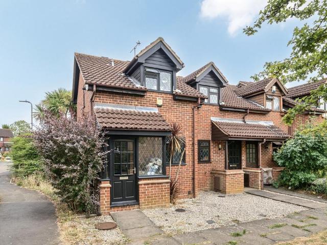 1 bedroom end of terrace house for sale