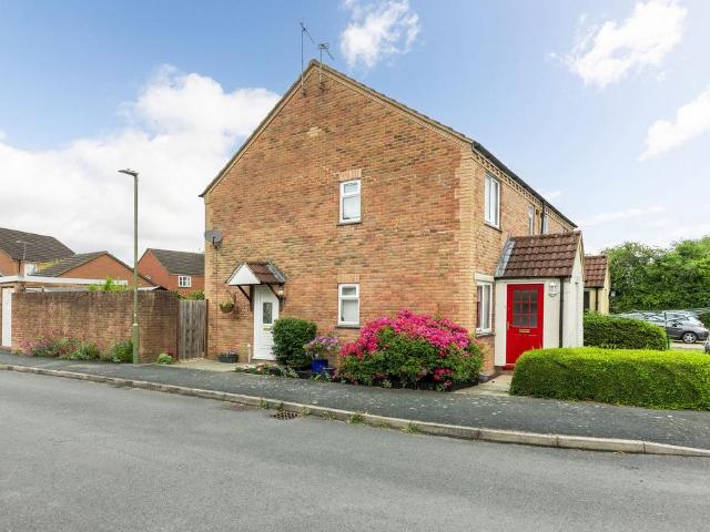 1 bedroom end of terrace house for sale
