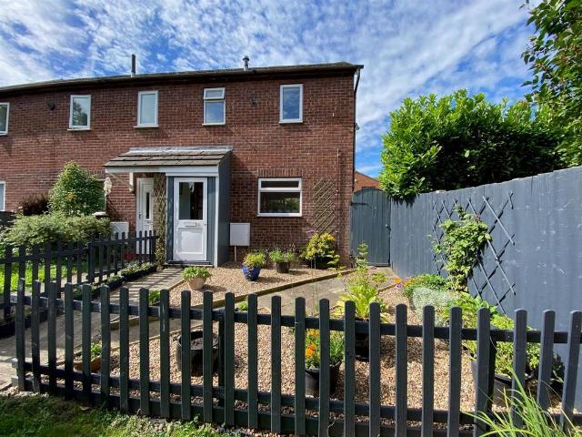 1 bedroom end of terrace house for sale