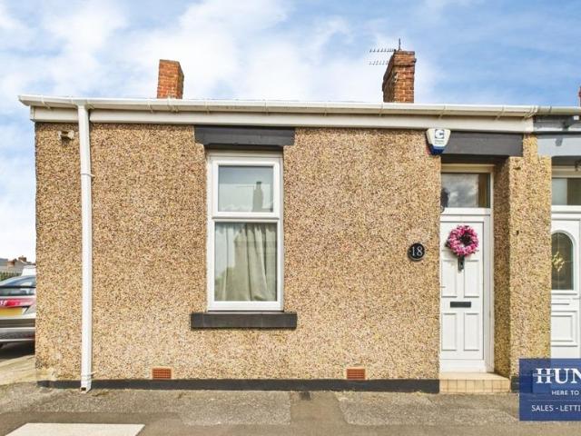 1 bedroom end of terrace house for sale