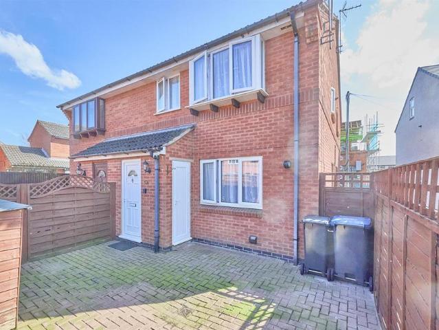 1 bedroom end of terrace house for sale