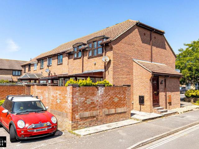 1 bedroom end of terrace house for sale