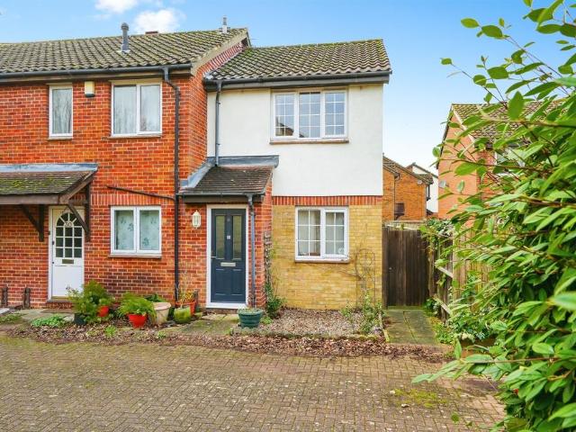 1 bedroom end of terrace house for sale