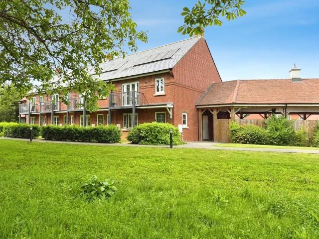 1 bedroom end of terrace house for sale