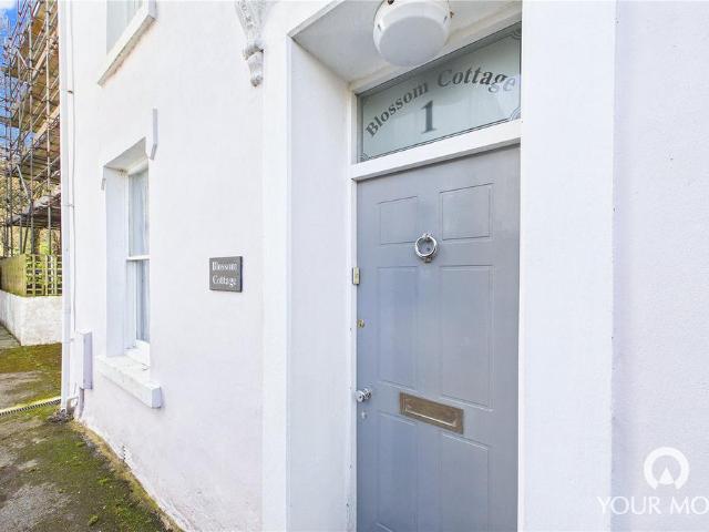 1 bedroom end of terrace house for sale