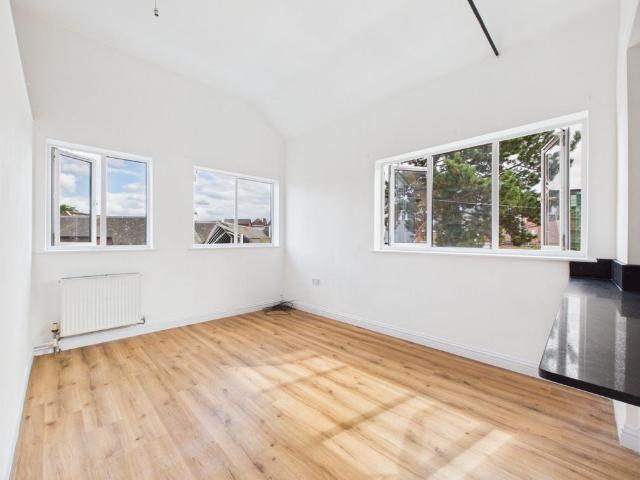 1 bedroom end of terrace house for sale