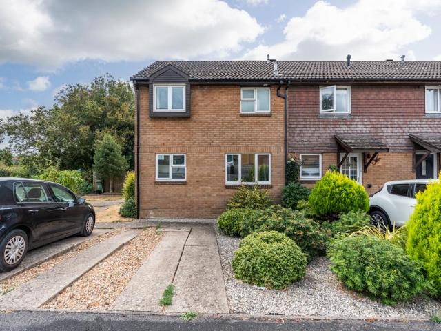 1 bedroom end of terrace house for sale