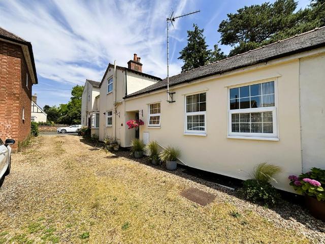 1 bedroom end of terrace house for sale