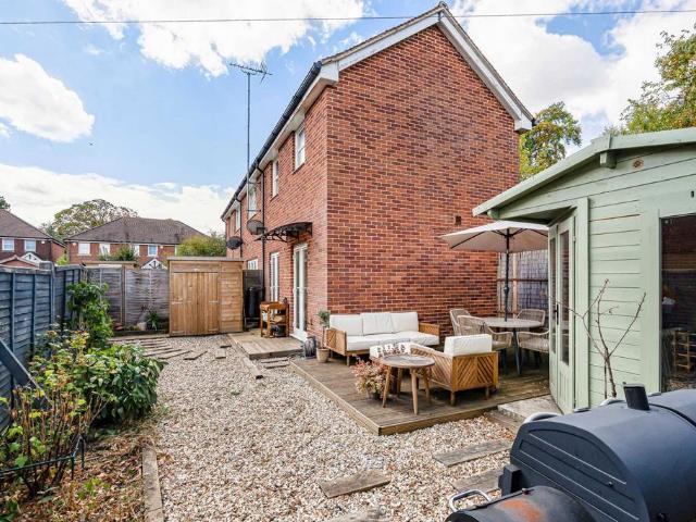 1 bedroom end of terrace house for sale