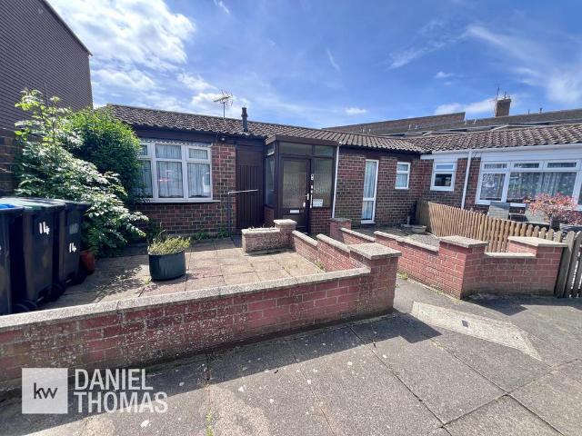 1 bedroom end of terrace house for sale