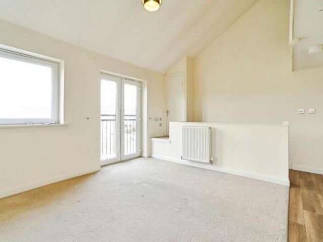 1 bedroom end of terrace house for sale in Elizabeth Court, PUDSEY, LS28