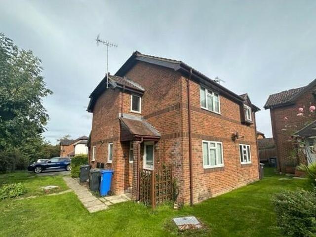 1 Bedroom End Of Terrace House For Sale In Fleet, Hampshire
