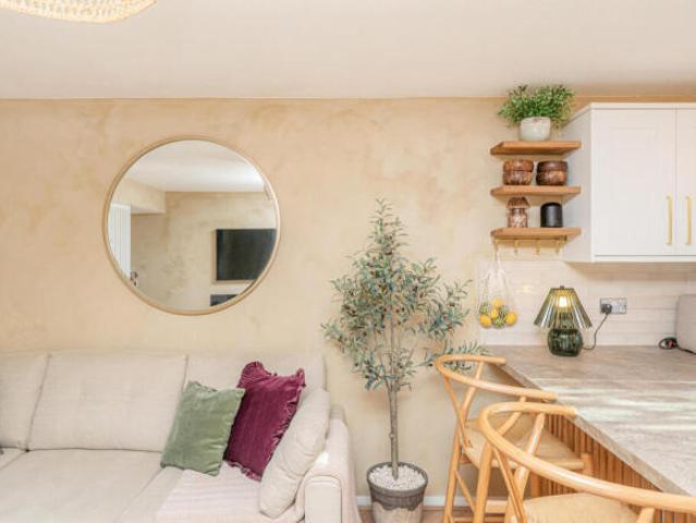 1 bedroom end of terrace house for sale in Shepley Mews, Enfield, EN3