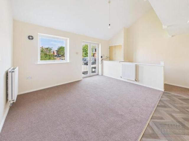1 bedroom end of terrace house for sale in Padside Close, Hamilton, Leicestershire, LE5