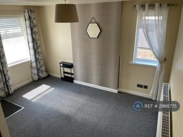 1 bedroom end of terrace house to rent