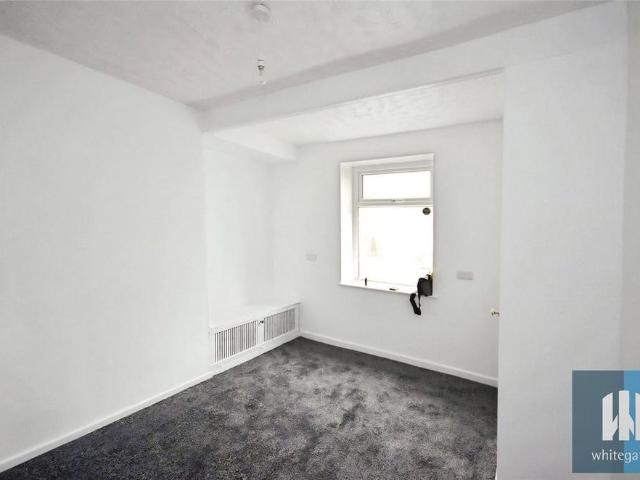 1 bedroom end of terrace house to rent