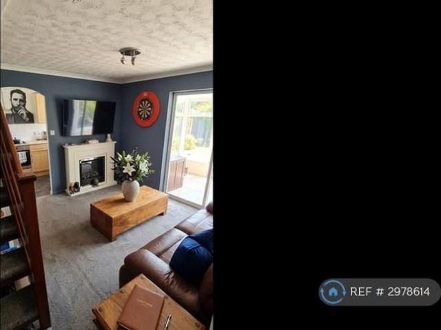 1 bedroom end of terrace house to rent
