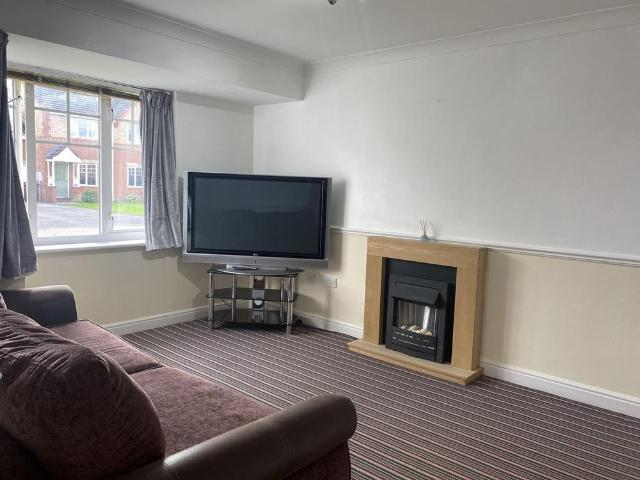 1 bedroom end of terrace house to rent