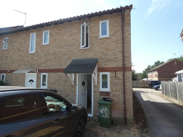 1 bedroom end of terrace house to rent