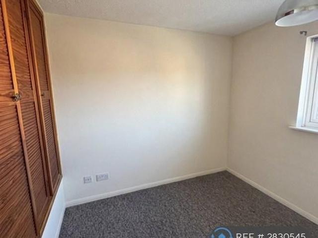 1 bedroom end of terrace house to rent