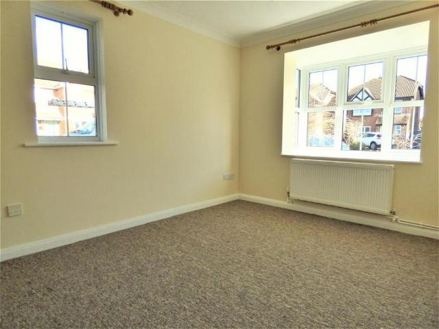 1 bedroom end of terrace house to rent