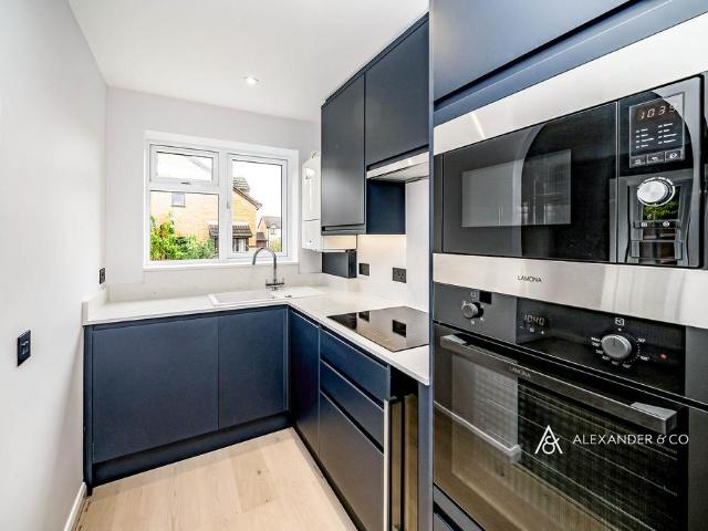 1 bedroom end of terrace house to rent