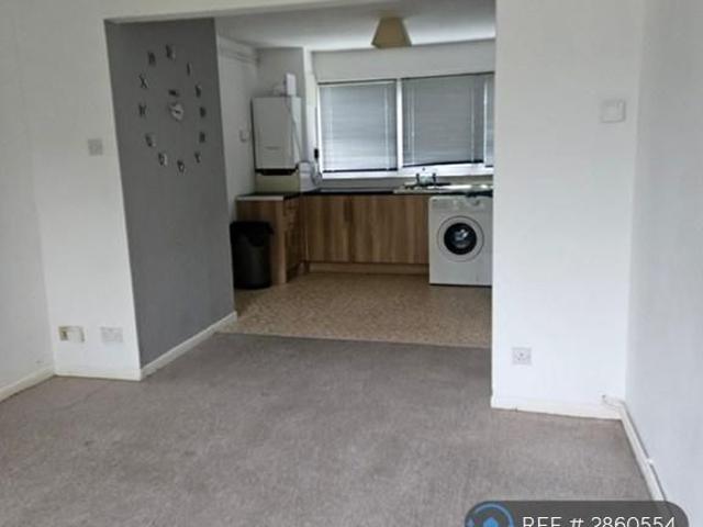 1 bedroom end of terrace house to rent