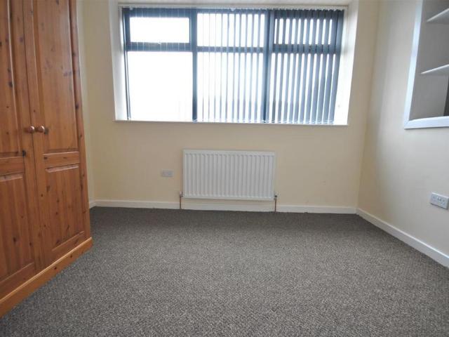 1 bedroom end of terrace house to rent