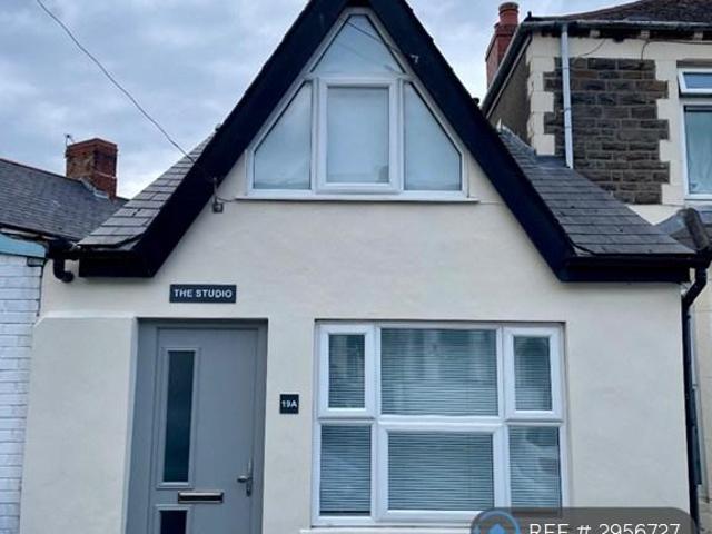 1 bedroom end of terrace house to rent