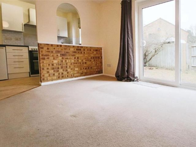 1 bedroom end of terrace house to rent