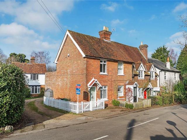 1 bedroom end of terrace house to rent