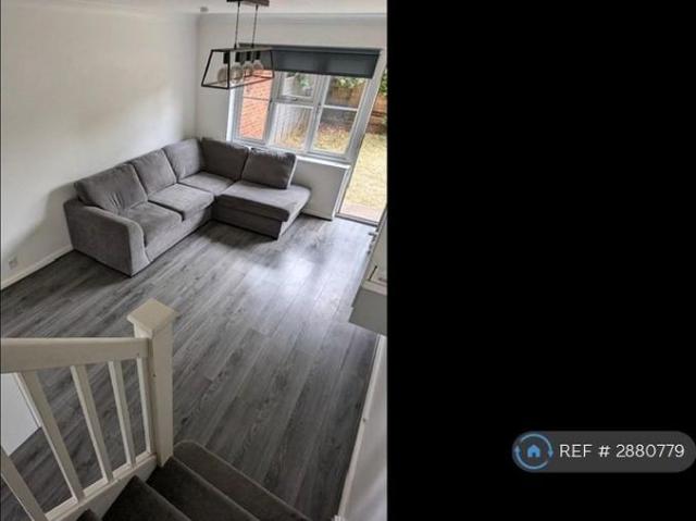 1 bedroom end of terrace house to rent