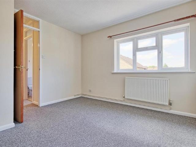 1 bedroom end of terrace house to rent