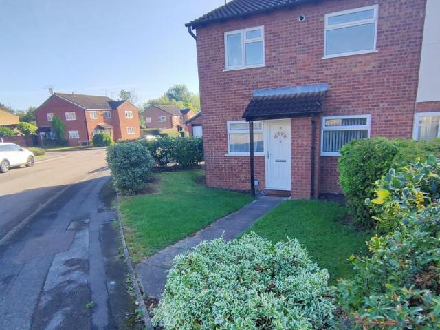 1 bedroom end of terrace house to rent