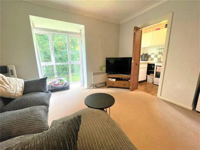 1 bedroom end of terrace house to rent